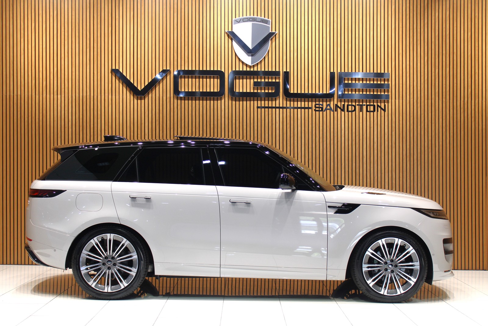 Land Rover Range Rover Sport Range Rover Sport 3.0D DYNAMIC HSE (D350 ...