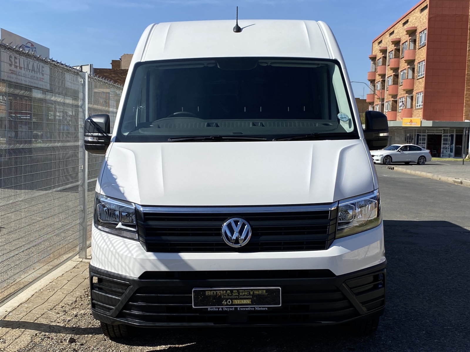Volkswagen Crafter Crafter 50 2.0TDi 103KW XLWB F/C P/V for Sale in ...